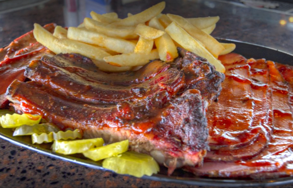 Kansas City-Style Barbecue In Gates Bar-B-Q | TasteAtlas | Recommended ...