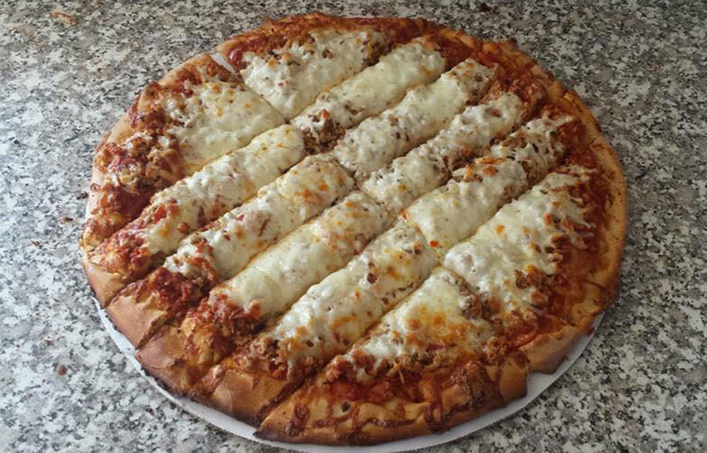 Quad City-Style Pizza | Traditional Pizza From Iowa, United States of ...