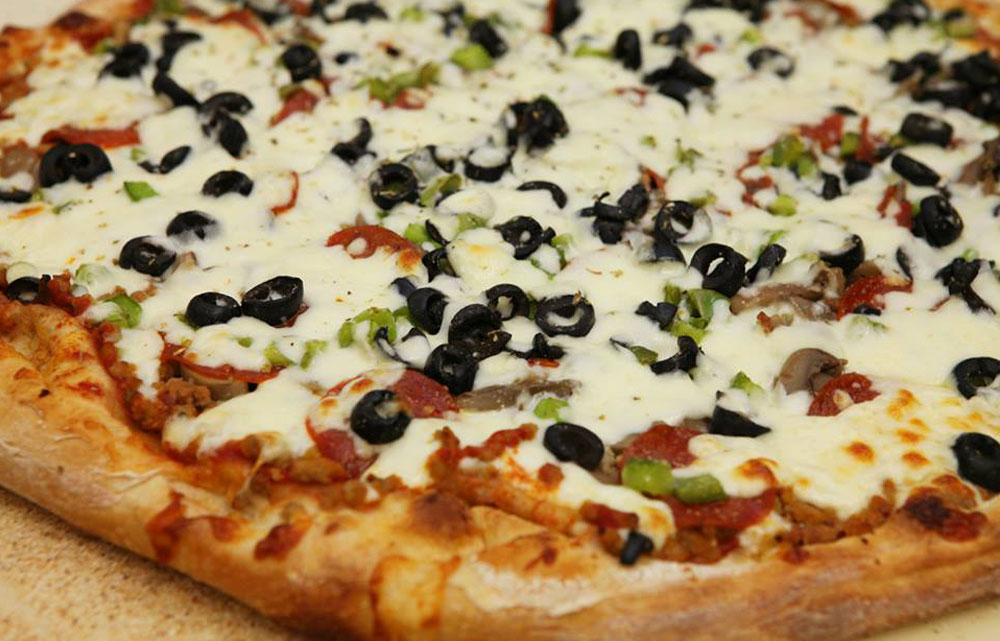 Quad City-Style Pizza | Traditional Pizza From Iowa, United States of ...