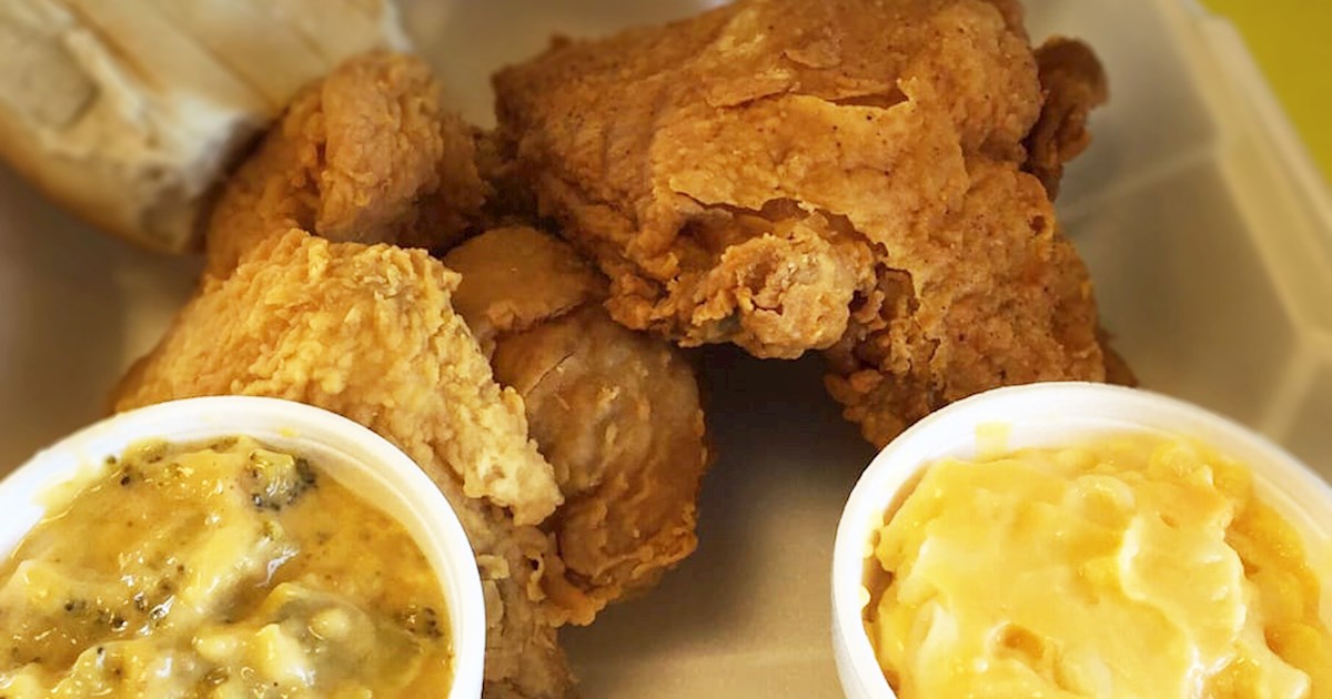 Fried Chicken In Indi’s Fast Food Restaurant | TasteAtlas | Recommended ...