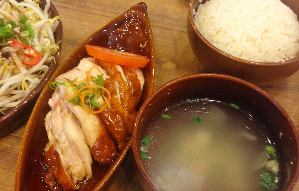 Hainanese Chicken Rice | Traditional Chicken Dish From Singapore ...