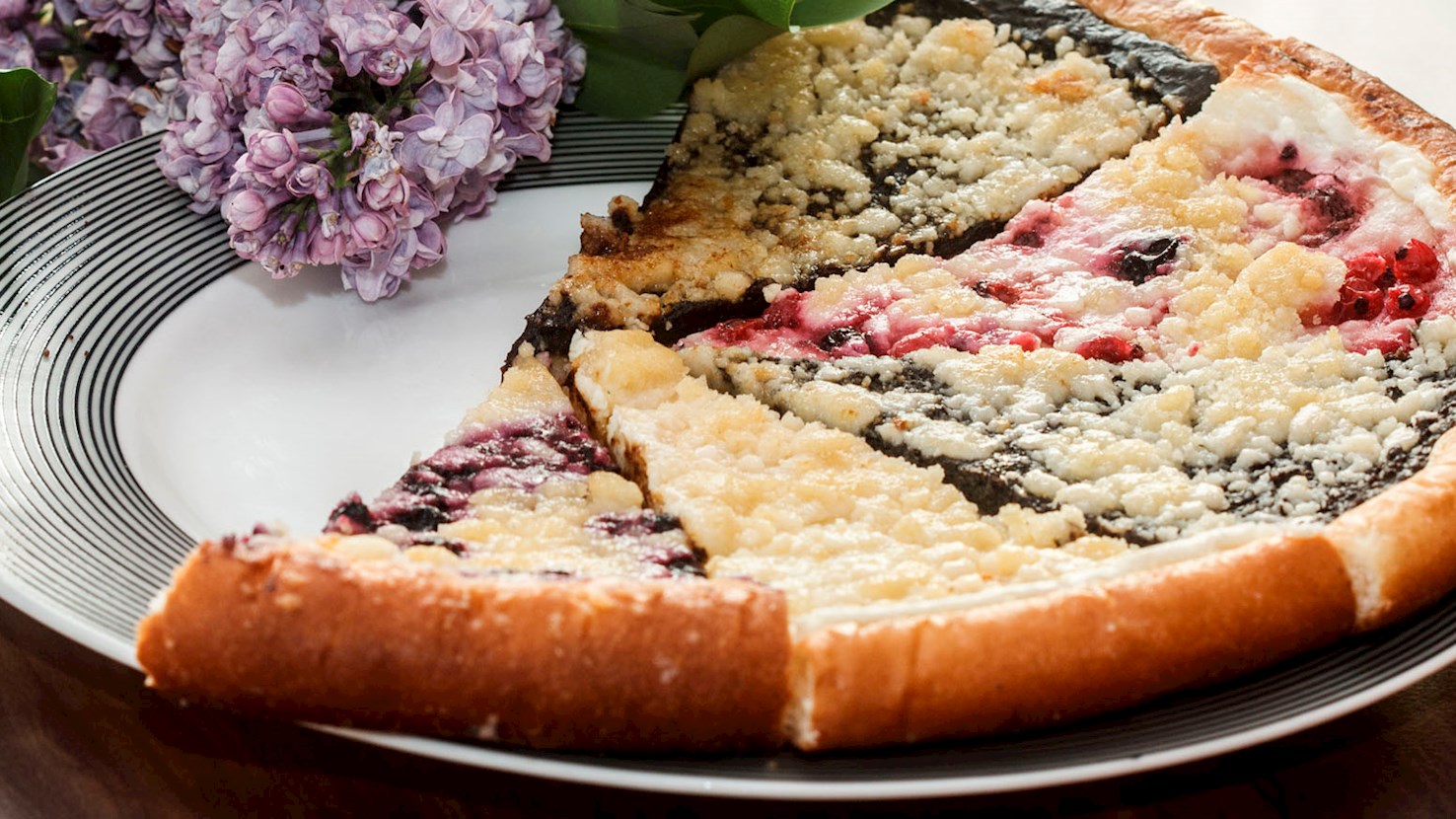 11 Best Rated Dishes with Poppy Seeds - TasteAtlas