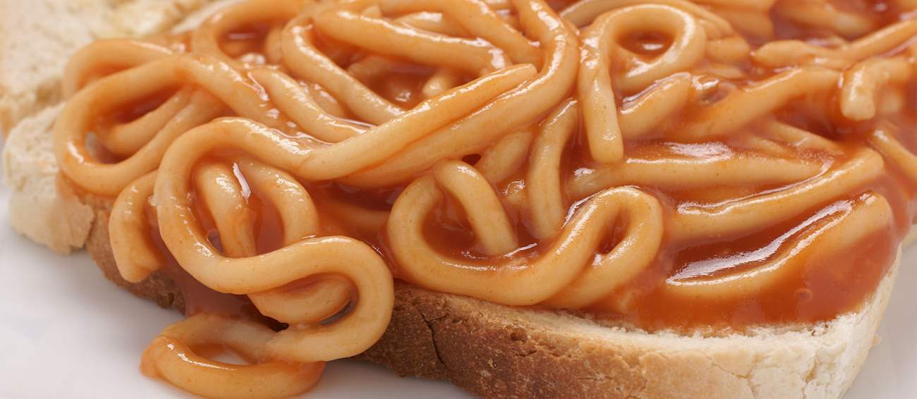 Spaghetti on Toast | Traditional Breakfast From New Zealand