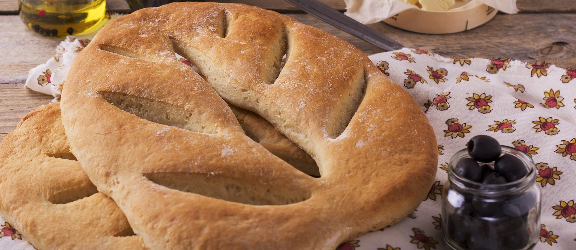Where to Eat the Best Fougasse in the World? | TasteAtlas