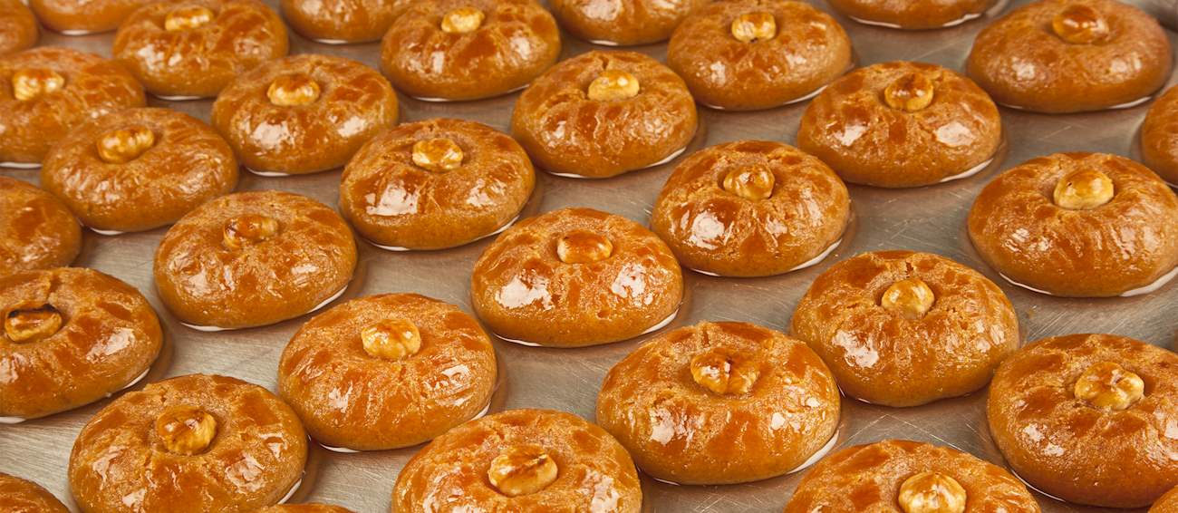 Şekerpare | Traditional Dessert From Turkiye