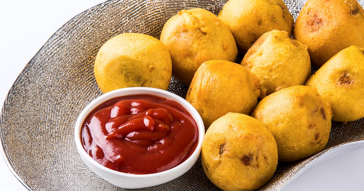 Batata Vada | Traditional Street Food From Maharashtra, India
