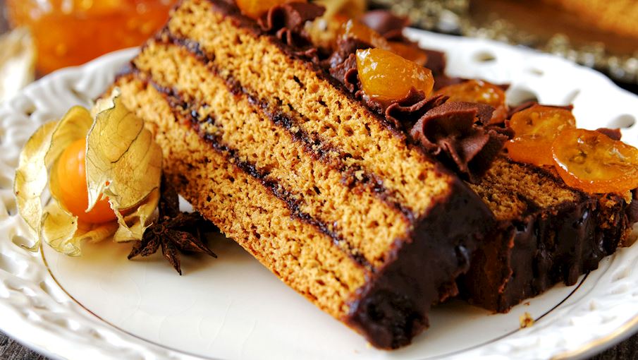 50 Best Rated Cakes in the World - TasteAtlas