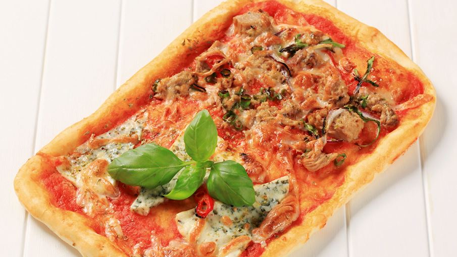 10 Best Rated Italian Pizzas - TasteAtlas