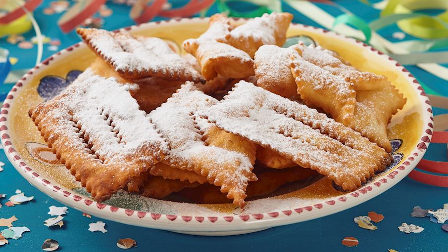 12 Best Deep-fried Dessert Recipes - TasteAtlas