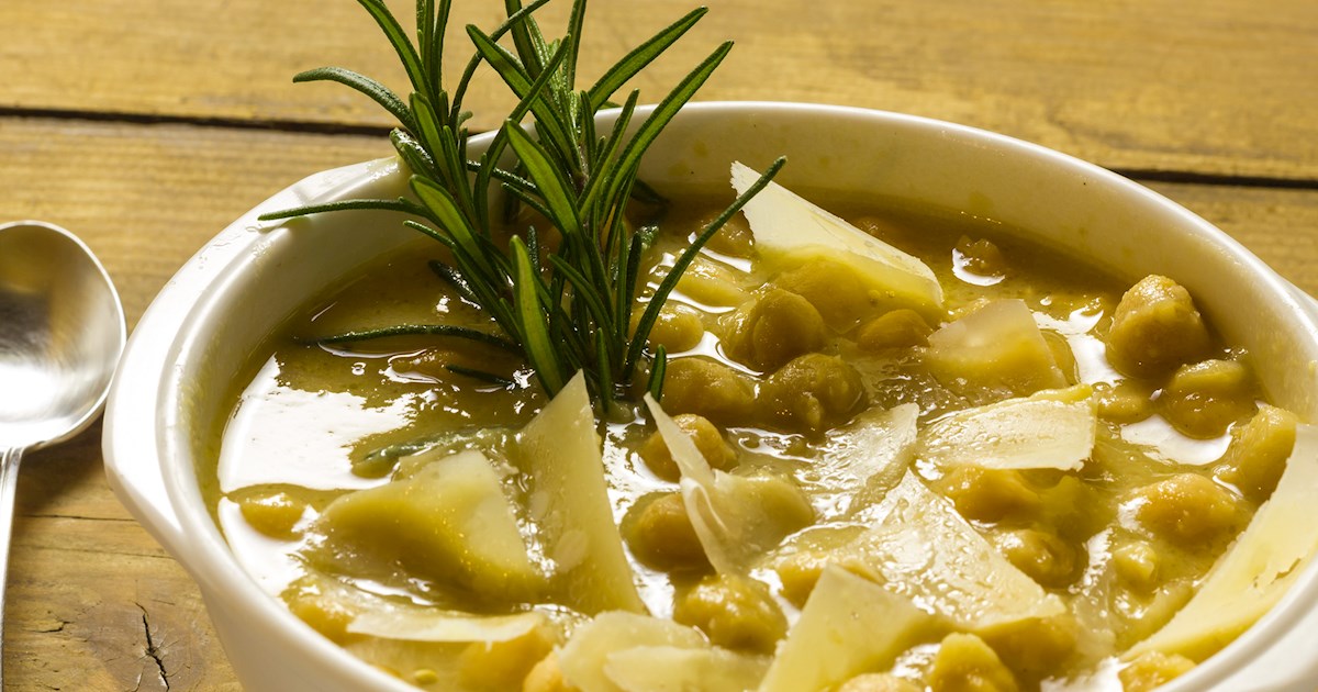 Pasta e Ceci | Traditional Vegetable Soup From Italy, Western Europe