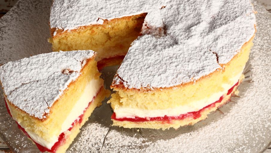14 Best Cakes in the United Kingdom - TasteAtlas