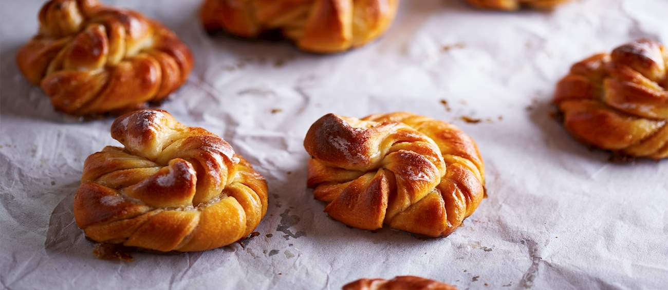 Pulla | Traditional Sweet Bread From Finland, Northern Europe | TasteAtlas