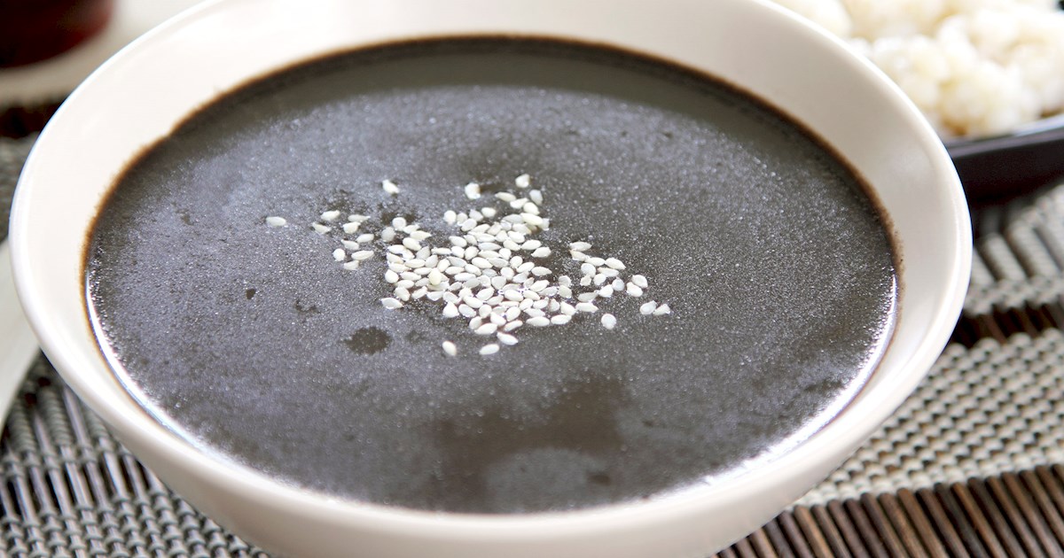 Zhi ma hu | Traditional Sweet Soup From Guangdong, China