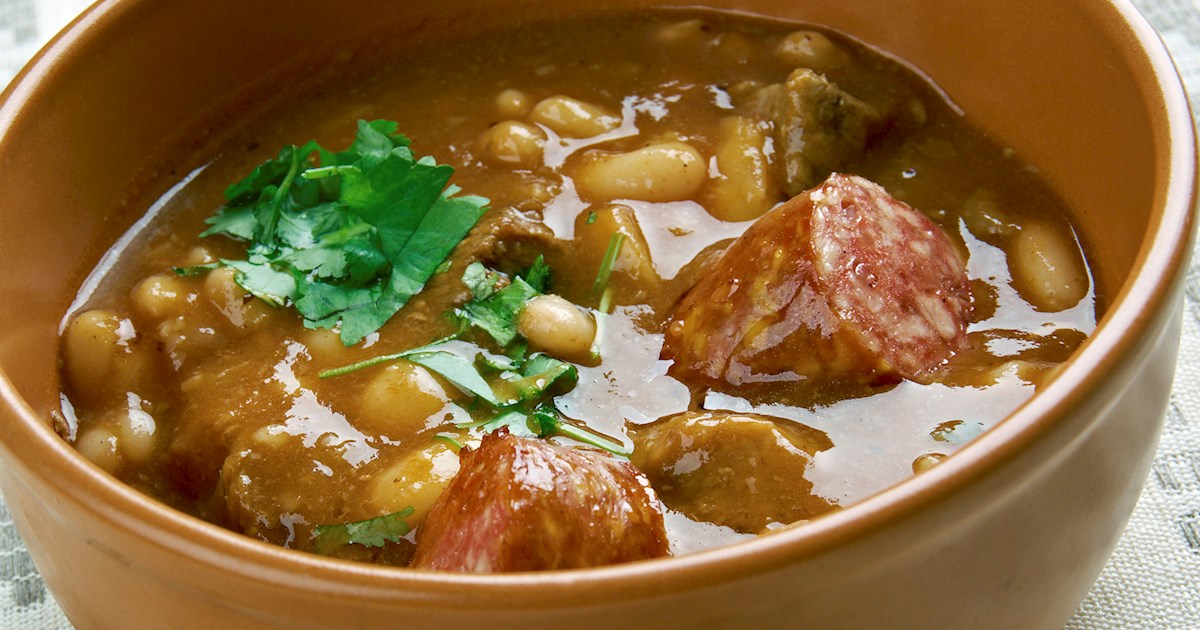 Fasole cu Cârnați | Traditional Stew From Romania, Southeastern Europe