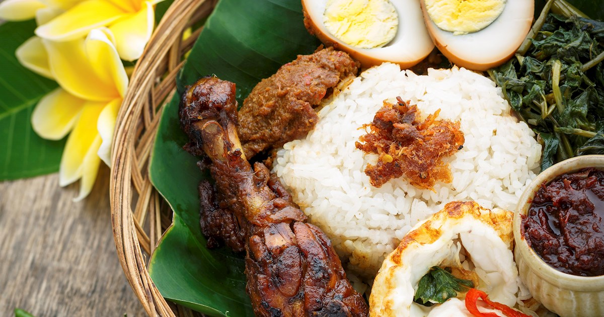 Nasi Campur | Traditional Assorted Small Dishes or Ritual From ...