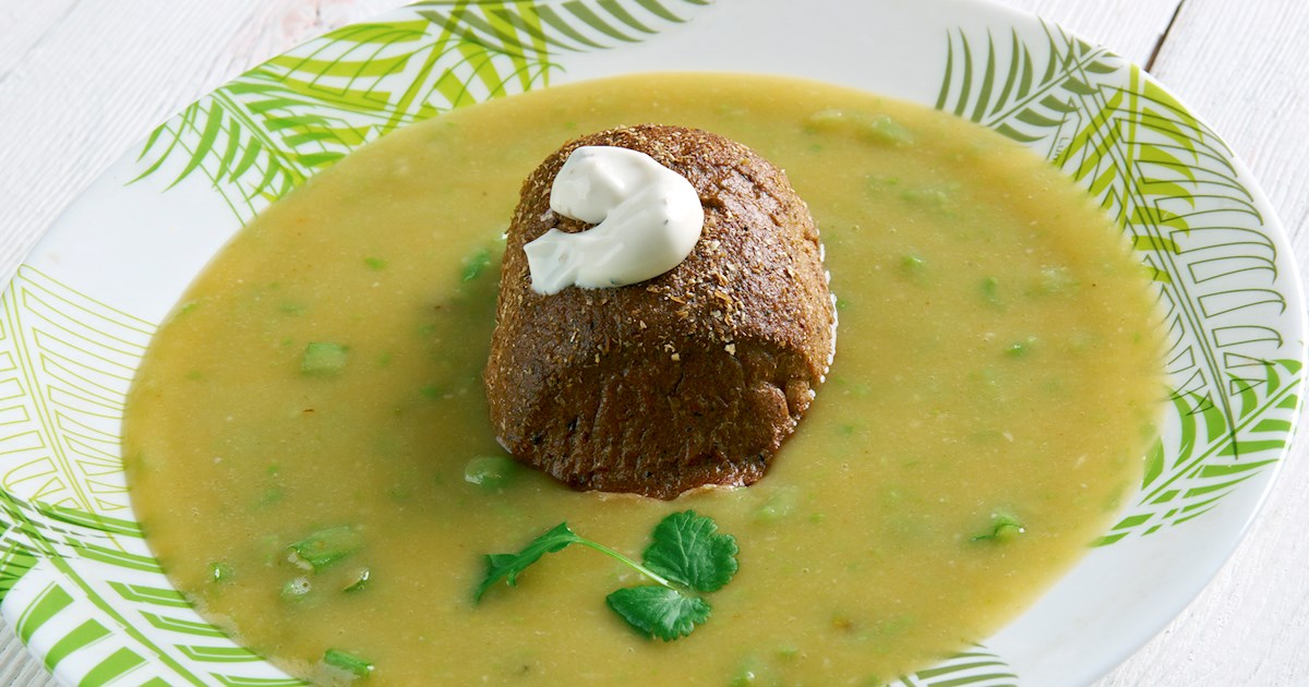 Pie Floater | Traditional Meat Dish From Adelaide, Australia