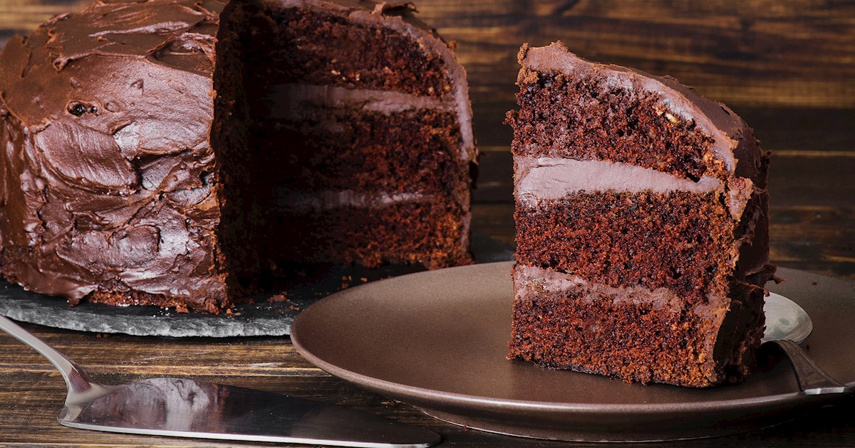 Red Devil’s Food Cake Authentic Recipe | TasteAtlas