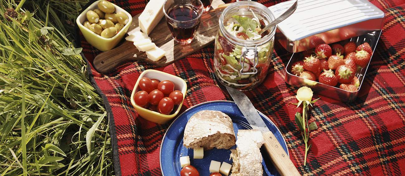 Merienda | Traditional Assorted Small Dishes or Ritual From Spain ...