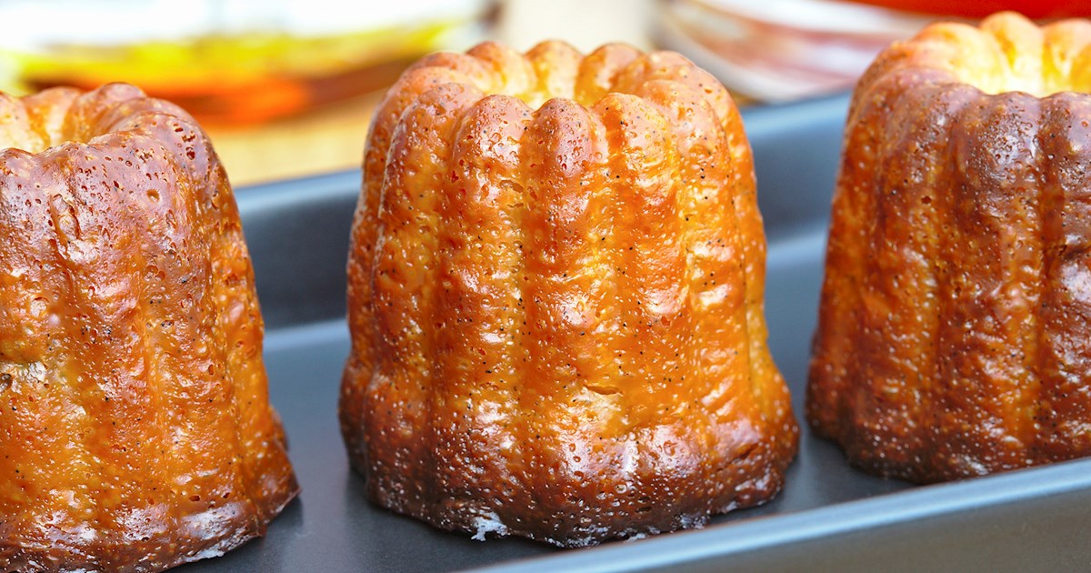 Canelé | Traditional Sweet Pastry From Bordeaux, France