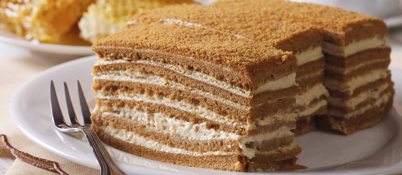 Medovik | Traditional Cake From Russia, Eastern Europe