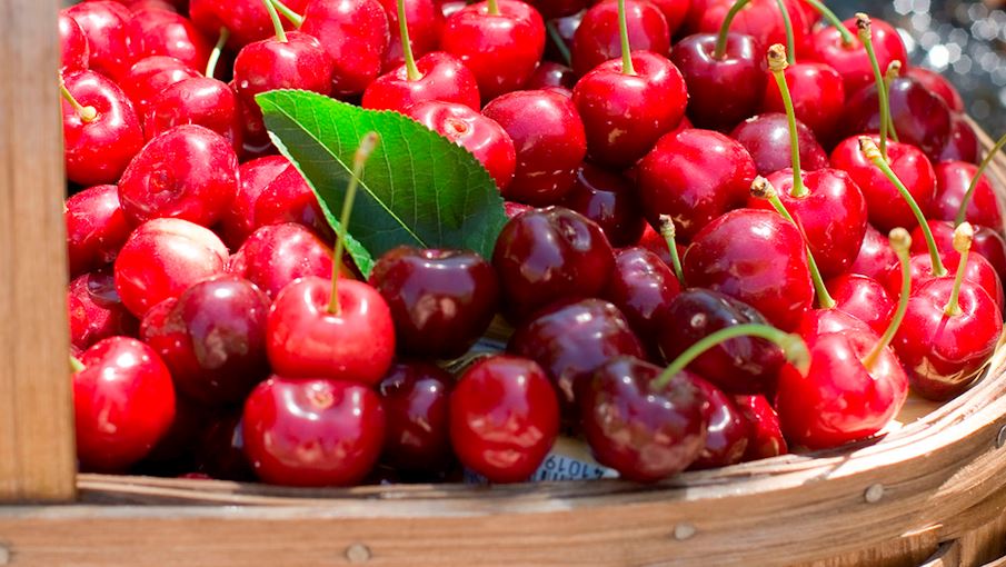 6 Best Fruits in Spain - TasteAtlas