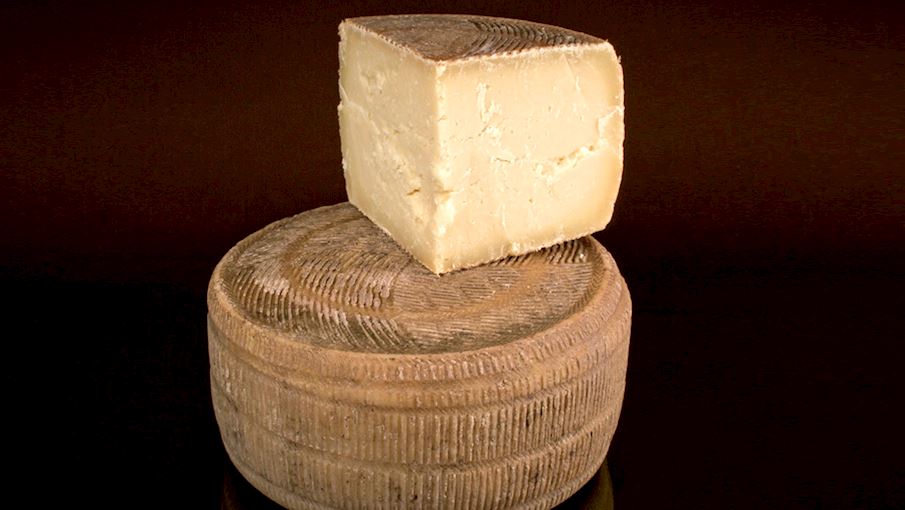 40 Best Sheep's Milk Cheeses in Italy - TasteAtlas