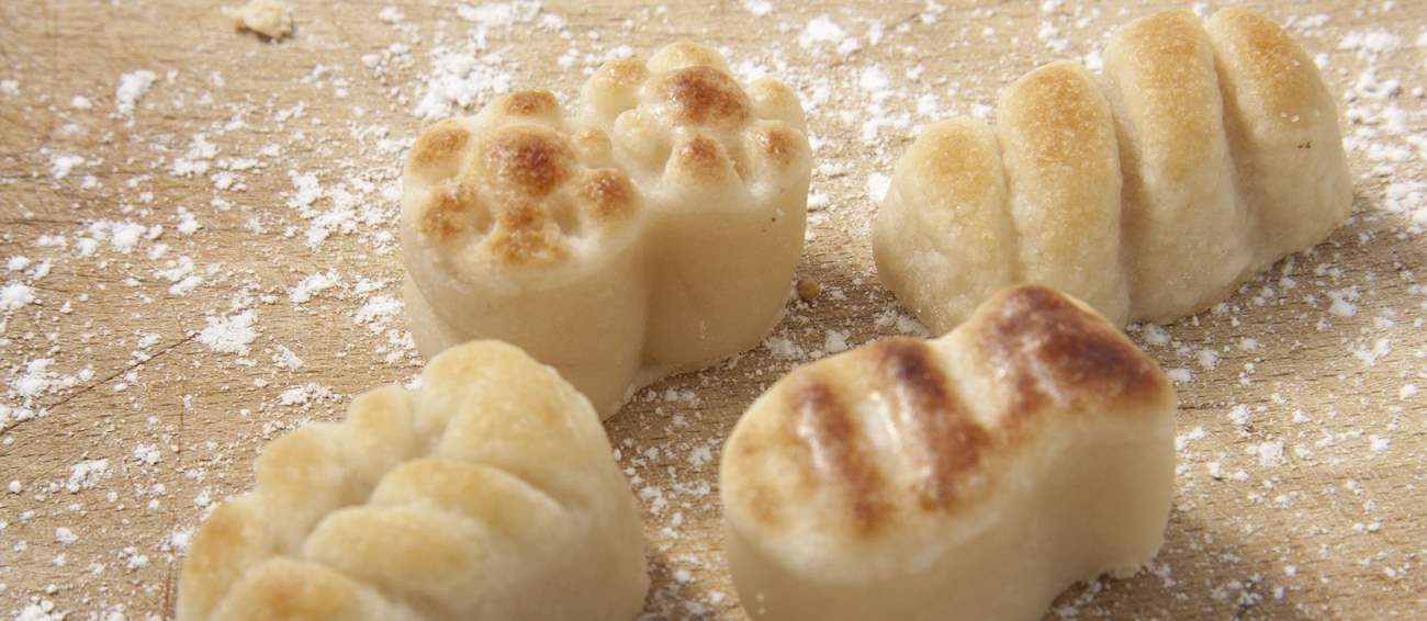 82 Best Confectioneries in Spain - TasteAtlas