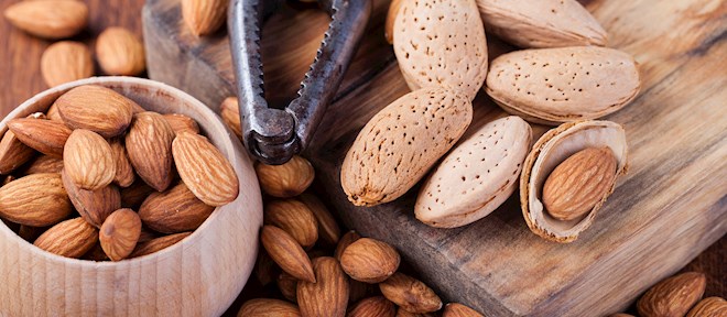 Almonds of the World: 7 Almonds Types | TasteAtlas