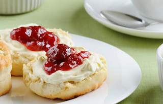 Cornish Wild Garlic Yarg | Local Cheese From Cornwall, England | TasteAtlas