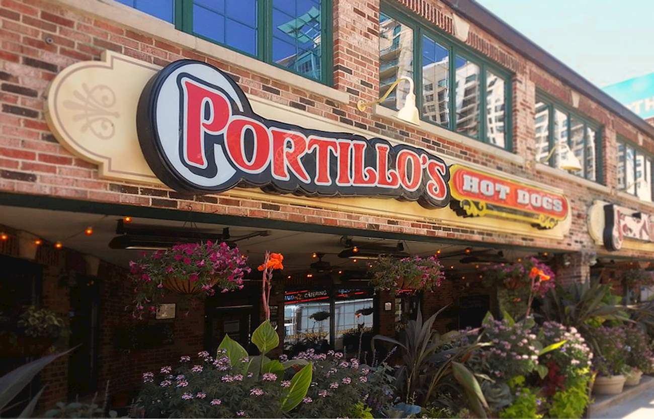Portillo's | TasteAtlas | Recommended authentic restaurants