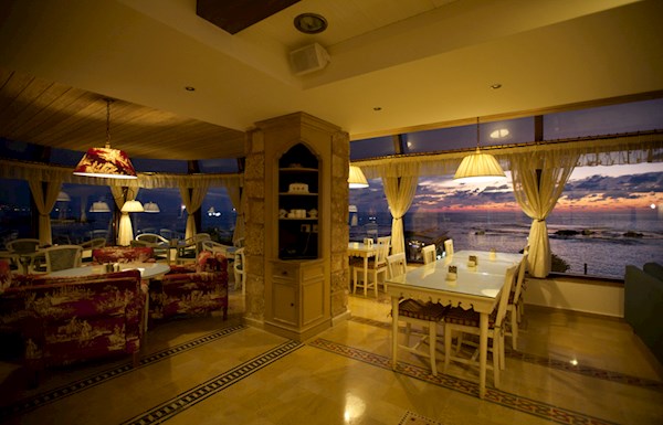 The Best Local Restaurants in Jounieh | TasteAtlas