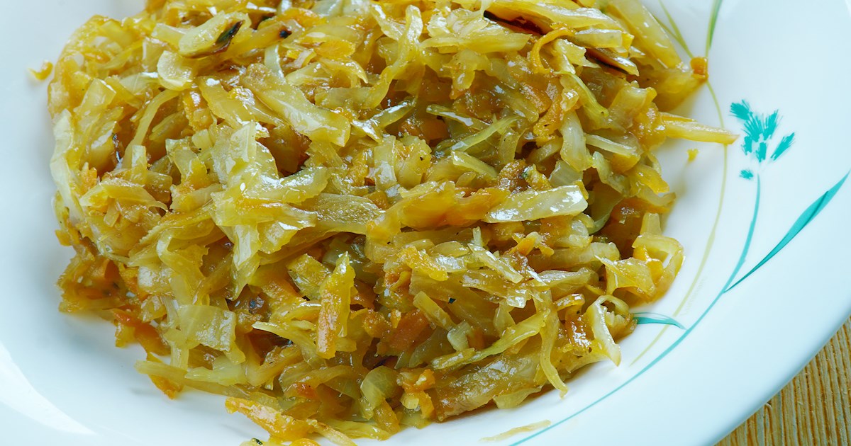 Kapusta Zasmażana | Traditional Vegetable Dish From Poland, Central Europe