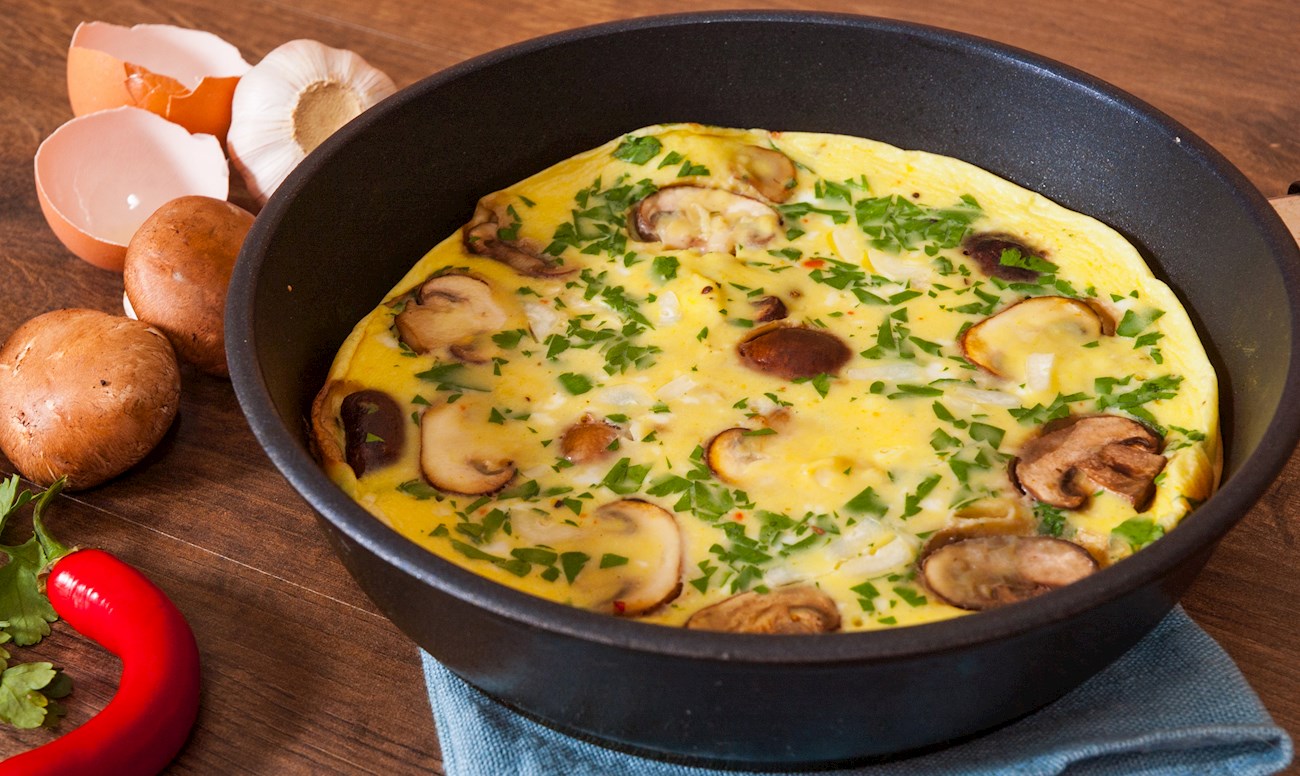 Pražene Gobe z Jajci | Traditional Egg Dish From Styria, Slovenia