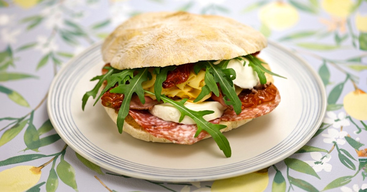 Puccia Pugliese | Traditional Sandwich From Apulia, Italy