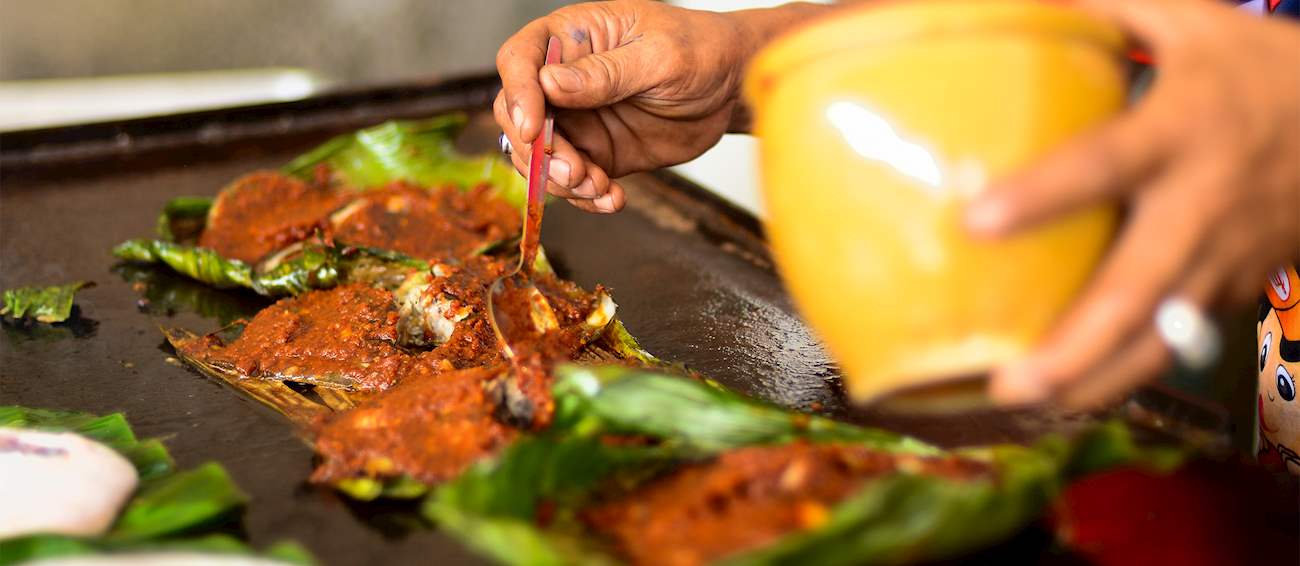 Sambal Stingray | Traditional Saltwater Fish Dish From Singapore ...