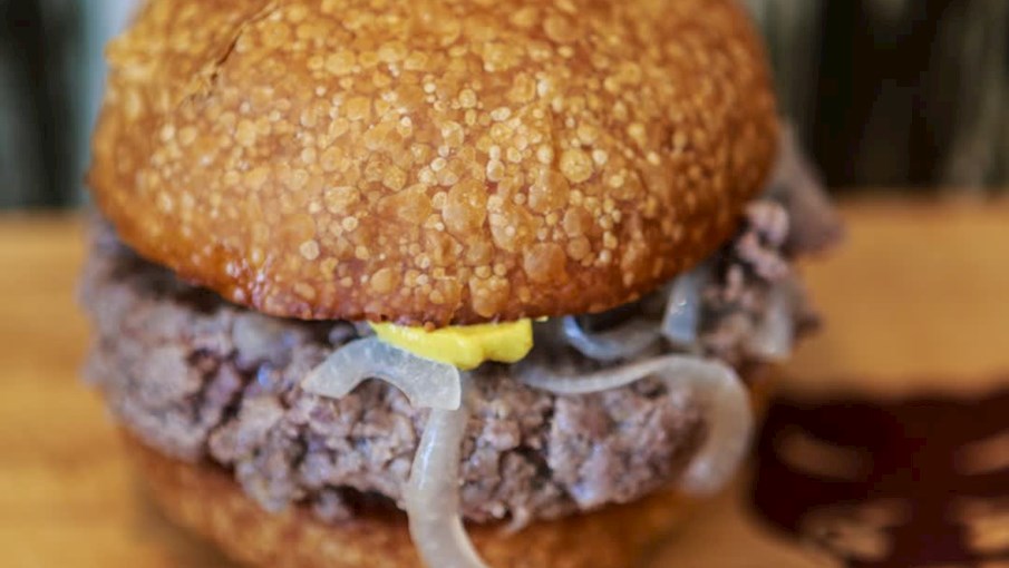 17 Worst Rated Burgers in the World - TasteAtlas
