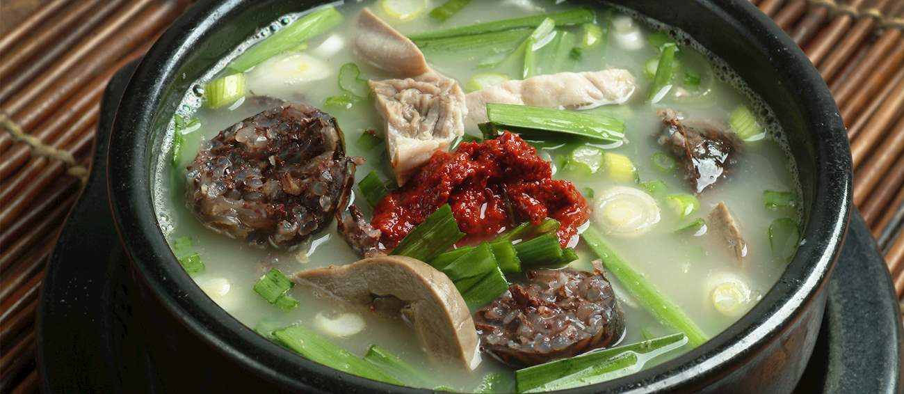 Sundaeguk | Traditional Soup From South Korea