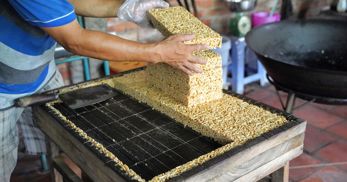 Pop Rice | Traditional Dessert From Mekong Delta, Southeast Asia