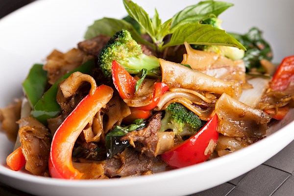 Where to Eat the Best Pad Kee Mao in the World? | TasteAtlas