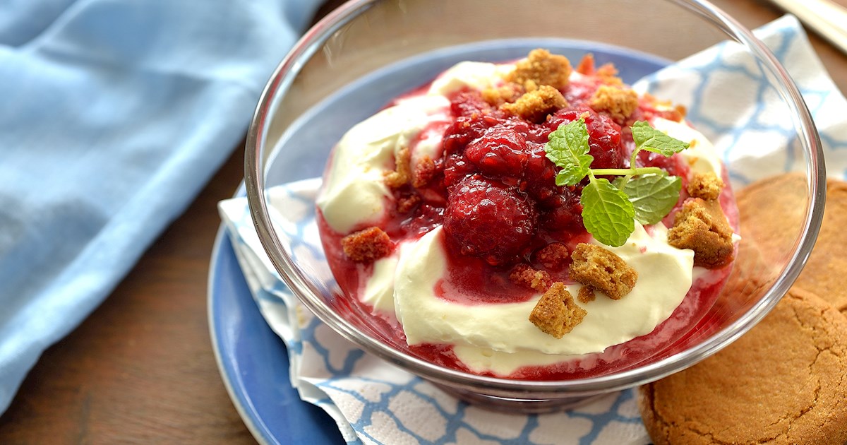 Fruit Fool | Traditional Dessert From England, United Kingdom