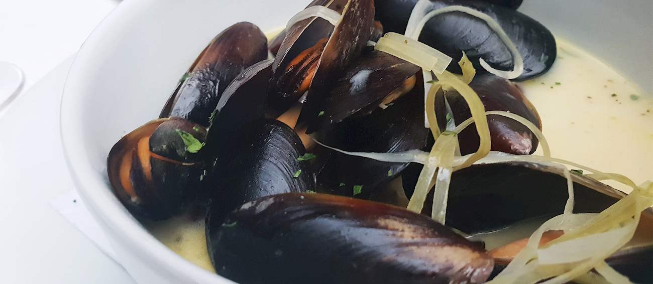Moules à la Marinière | Traditional Mussel Dish From France