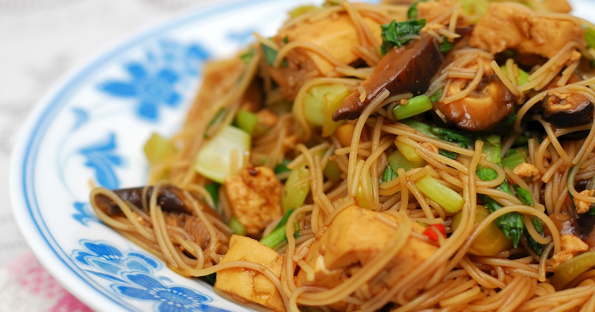 Vegetarian Bee Hoon | Traditional Stir-fry From Singapore, Southeast Asia