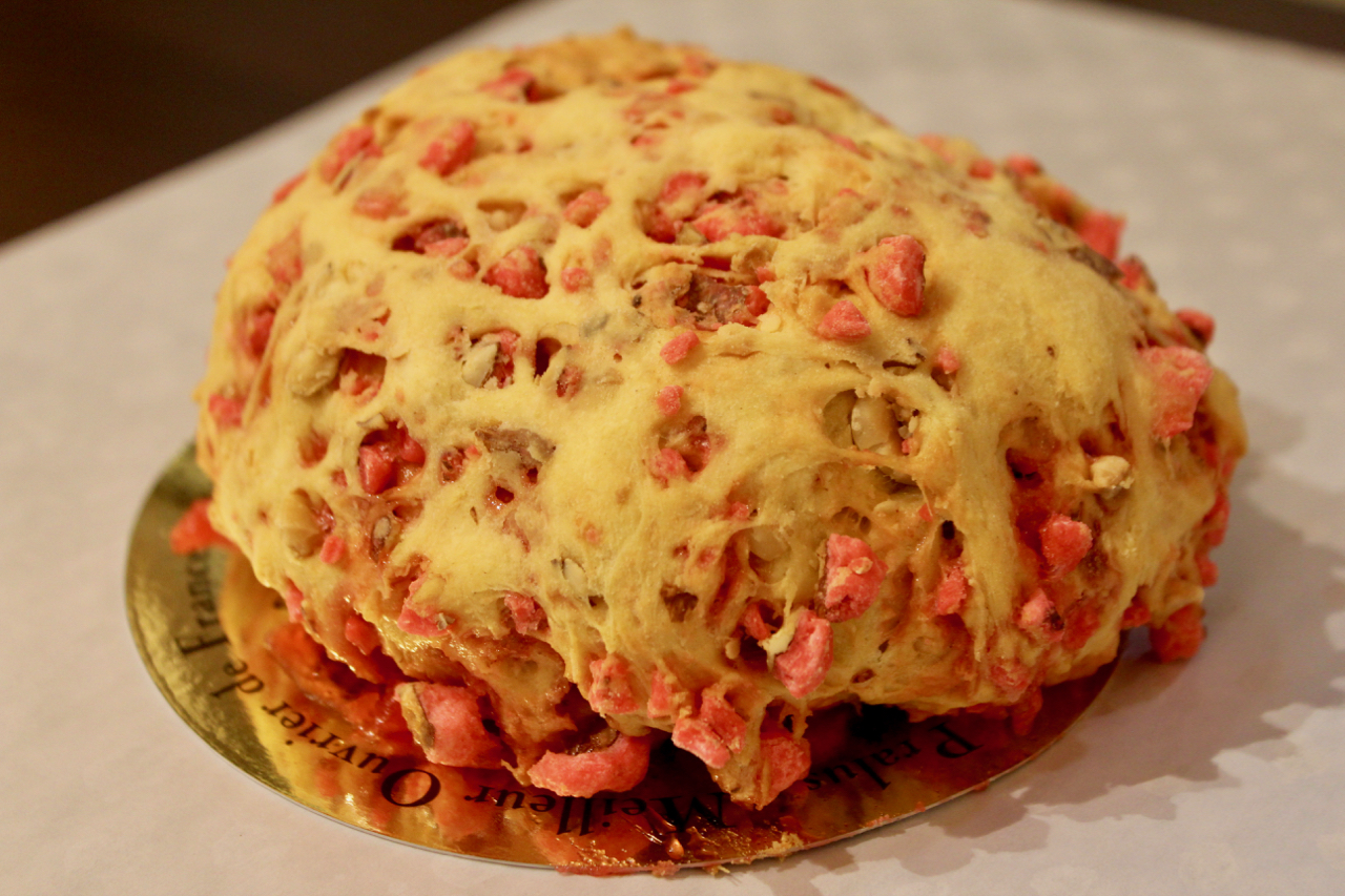 Praluline | Traditional Sweet Bread From Roanne, France