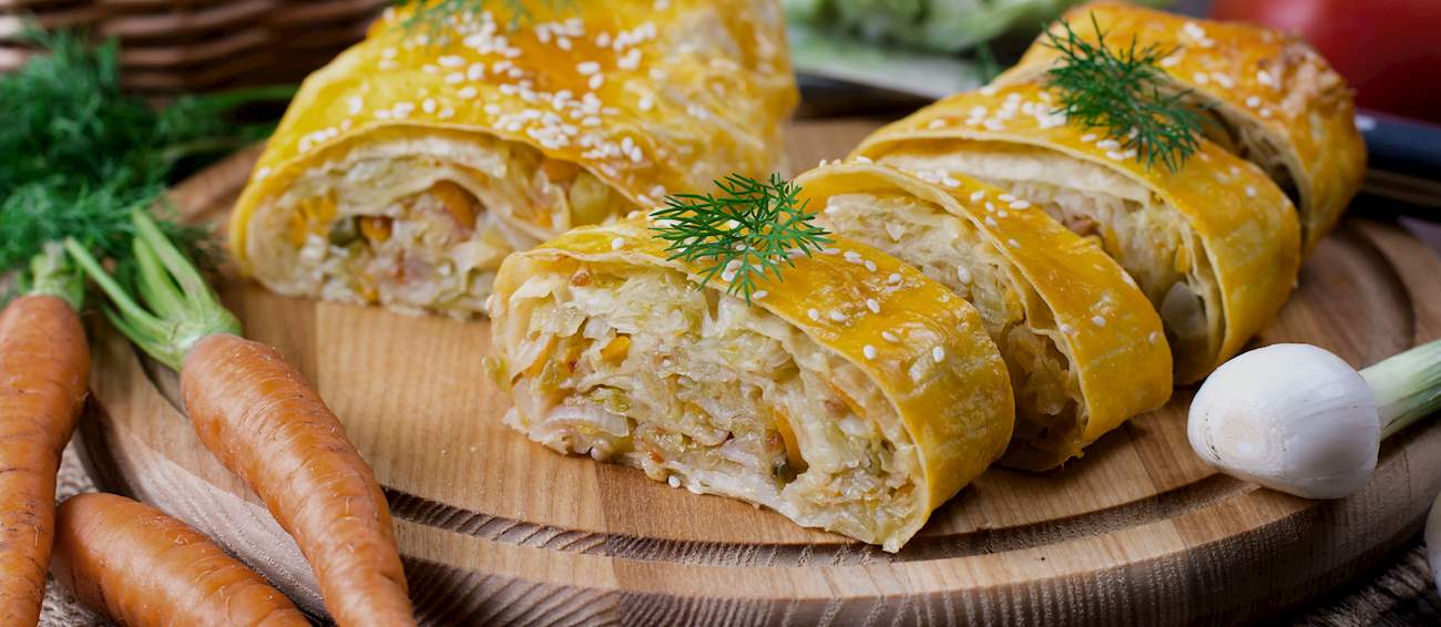 Burgenländischer Krautstrudel | Traditional Savory Pastry From ...