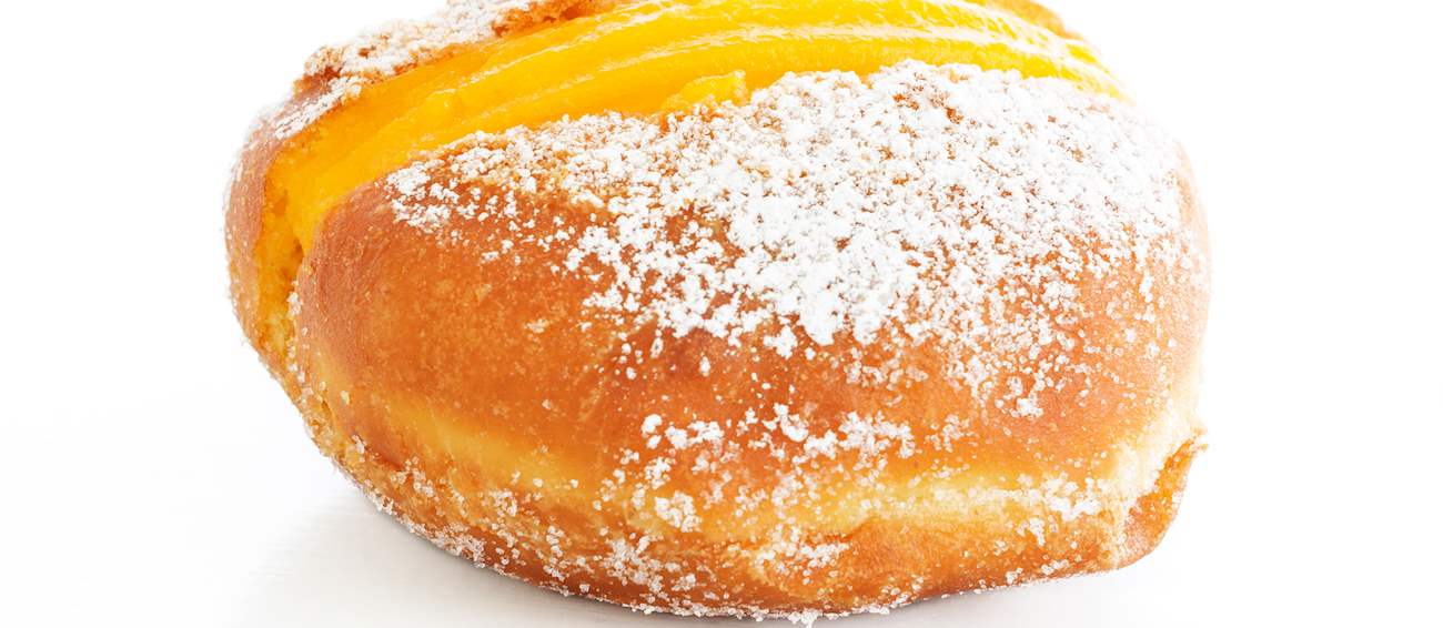 Bolas de Fraile | Traditional Sweet Pastry From Argentina