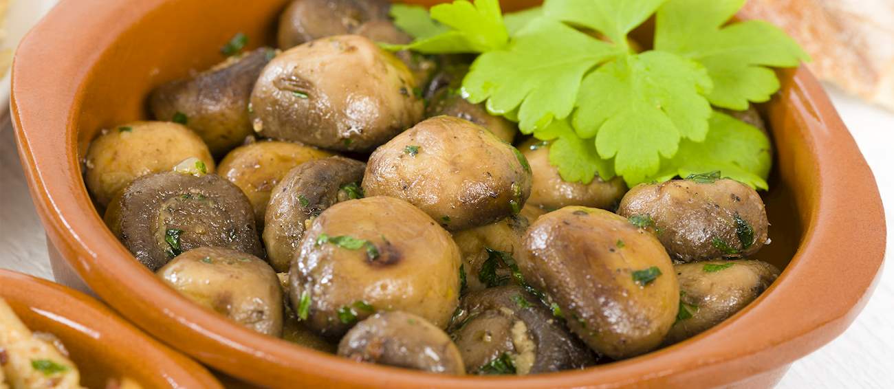 Setas al Ajillo | Traditional Side Dish From Madrid, Spain