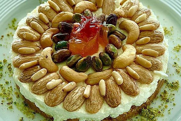 Mafroukeh | Traditional Dessert From Lebanon