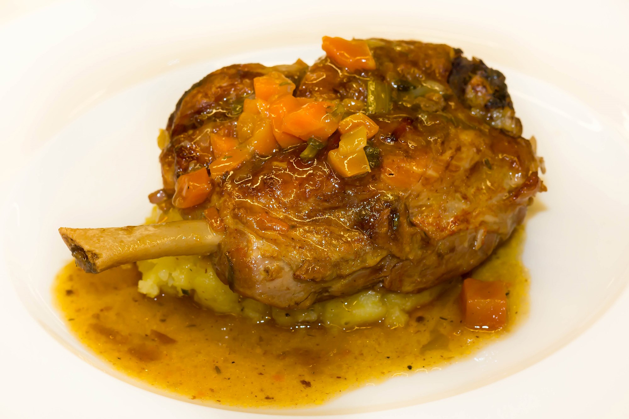 Where to Eat the Best Stinco Con Verdure in the World? | TasteAtlas