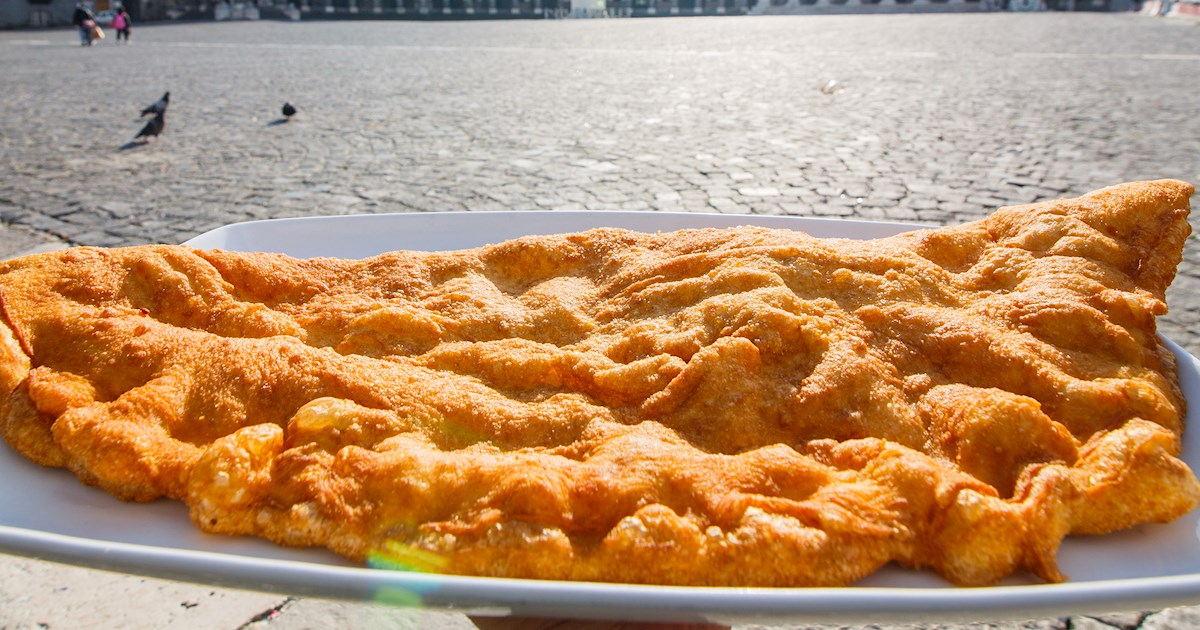 Pizza Fritta Authentic Recipe | TasteAtlas
