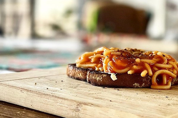 Where to Eat the Best Spaghetti on Toast in the World? | TasteAtlas